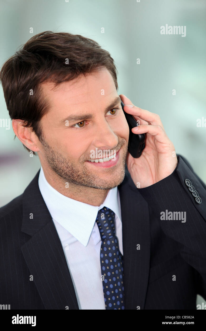 male answering mobile-phone Stock Photo - Alamy