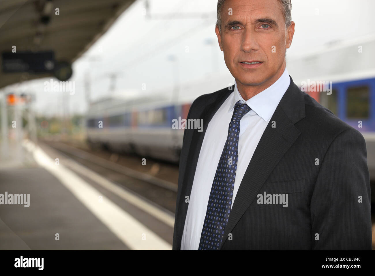 Management tgv hi-res stock photography and images - Alamy