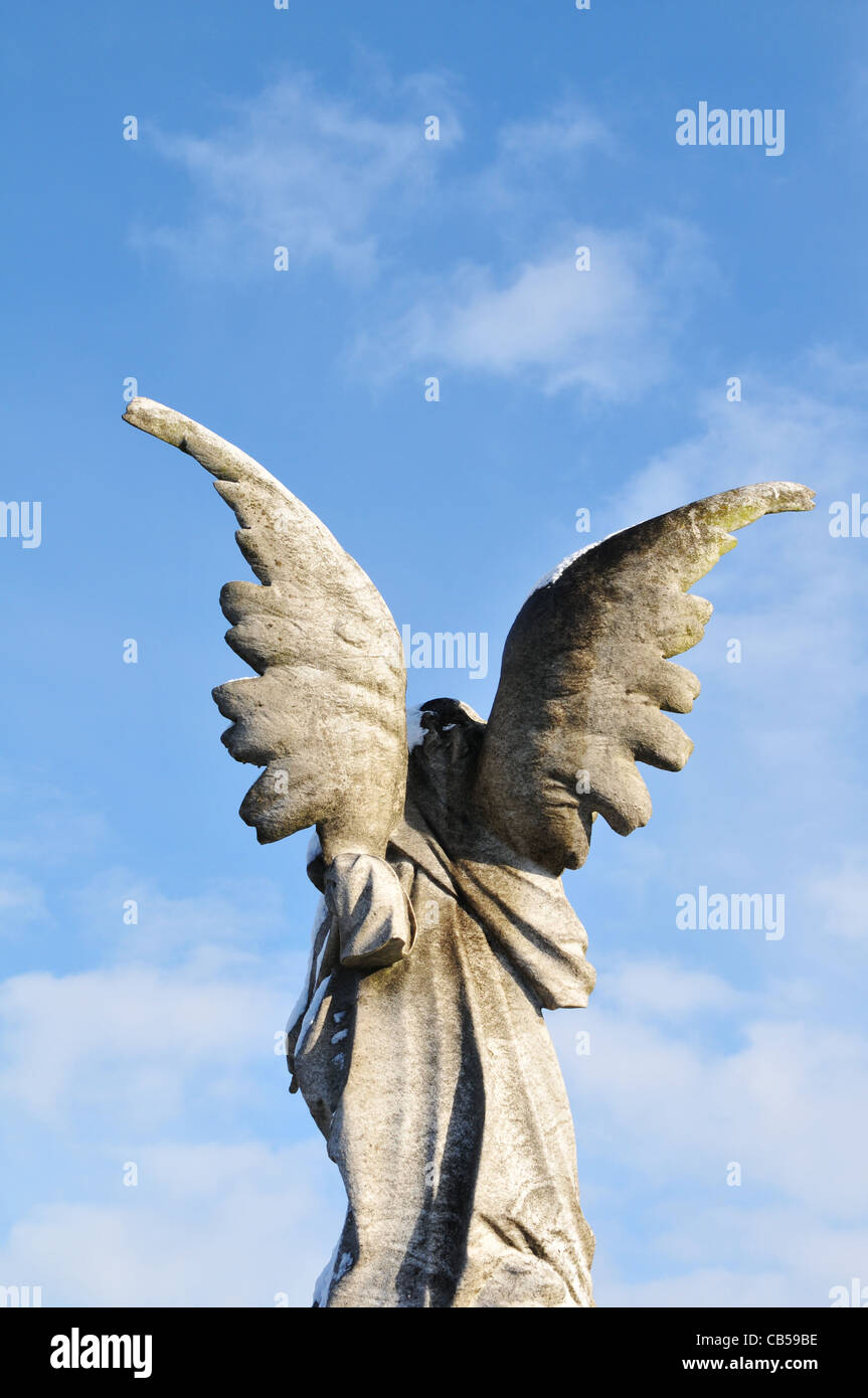 Back wings stone angel hi-res stock photography and images - Alamy