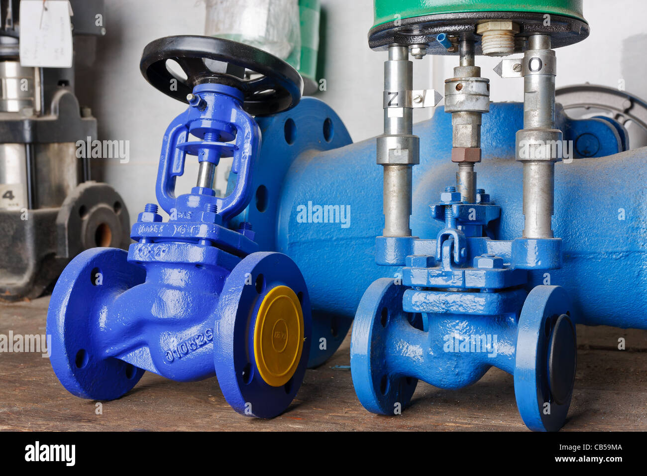 Flanges and valves hi-res stock photography and images - Alamy