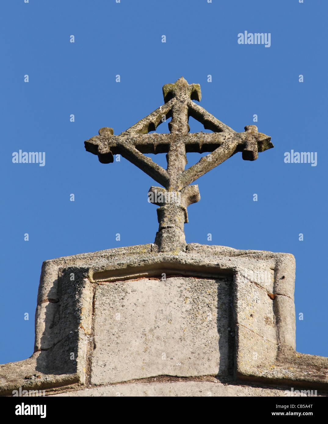 old stone cross Stock Photo - Alamy