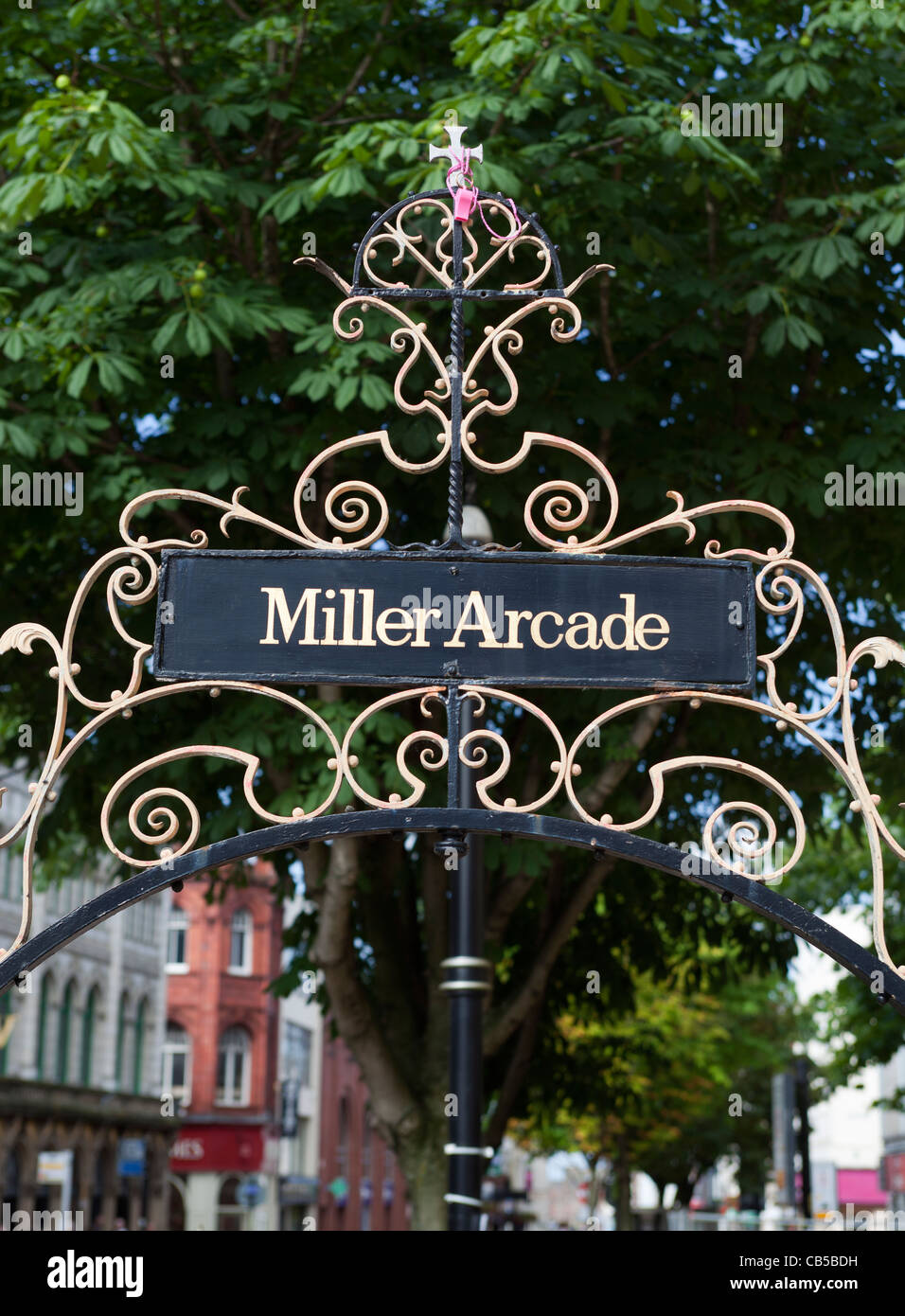Sign arcade hi-res stock photography and images - Alamy