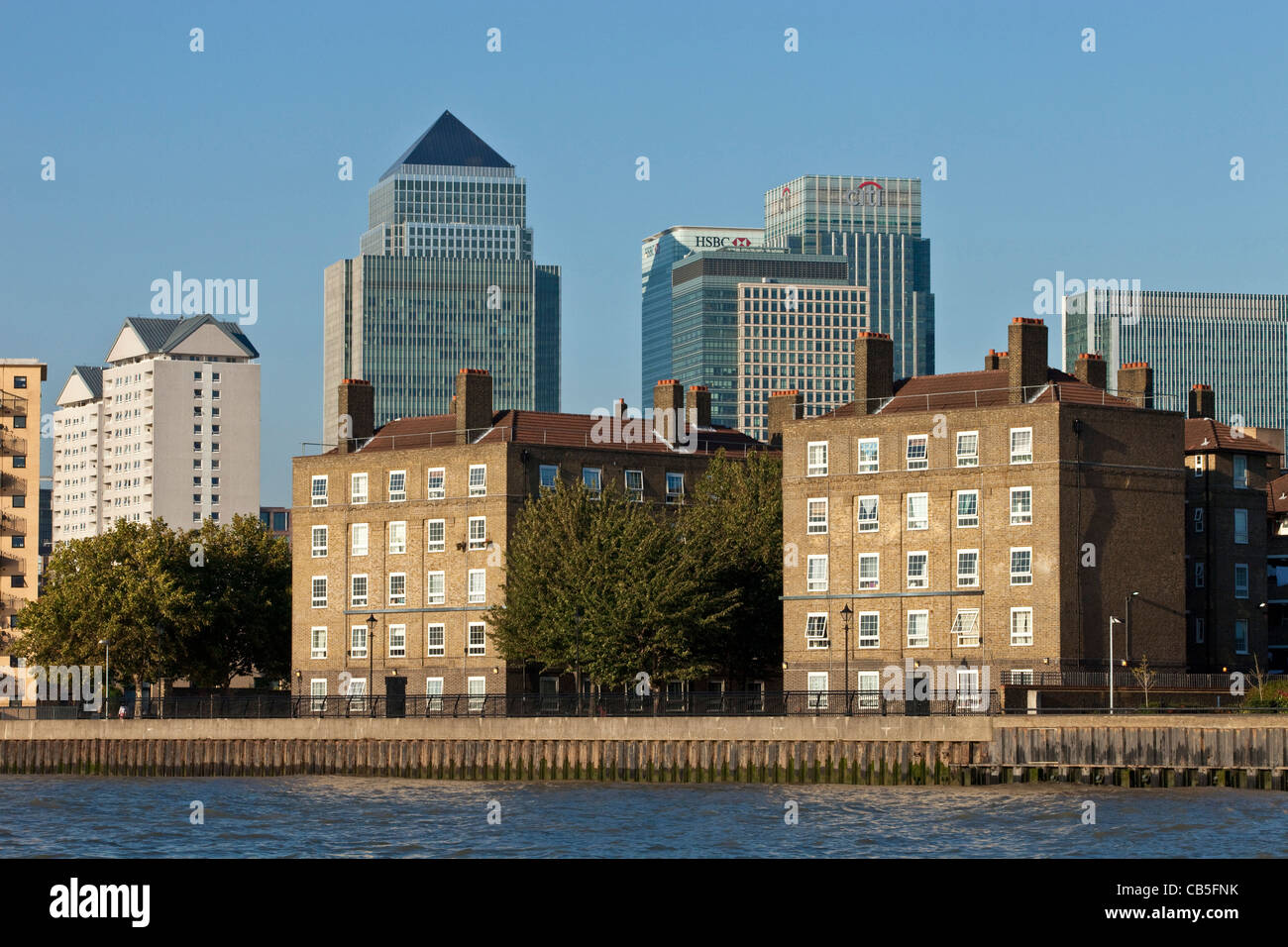 Riverside Apartments, Docklands, London, England Stock Photo - Alamy