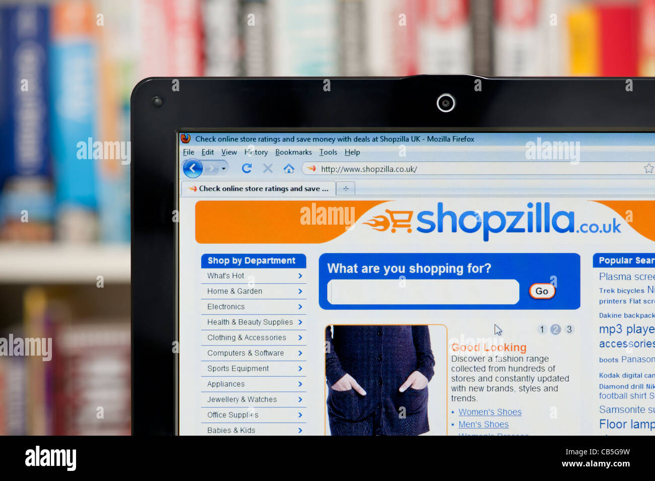 Online shopping website screen books hi-res stock photography and images - Alamy