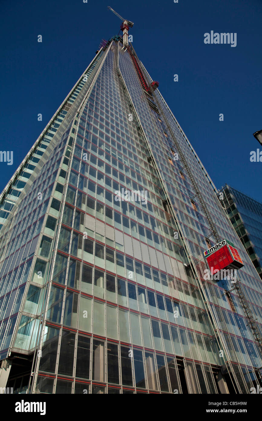 Construction building new shard hi-res stock photography and images - Alamy