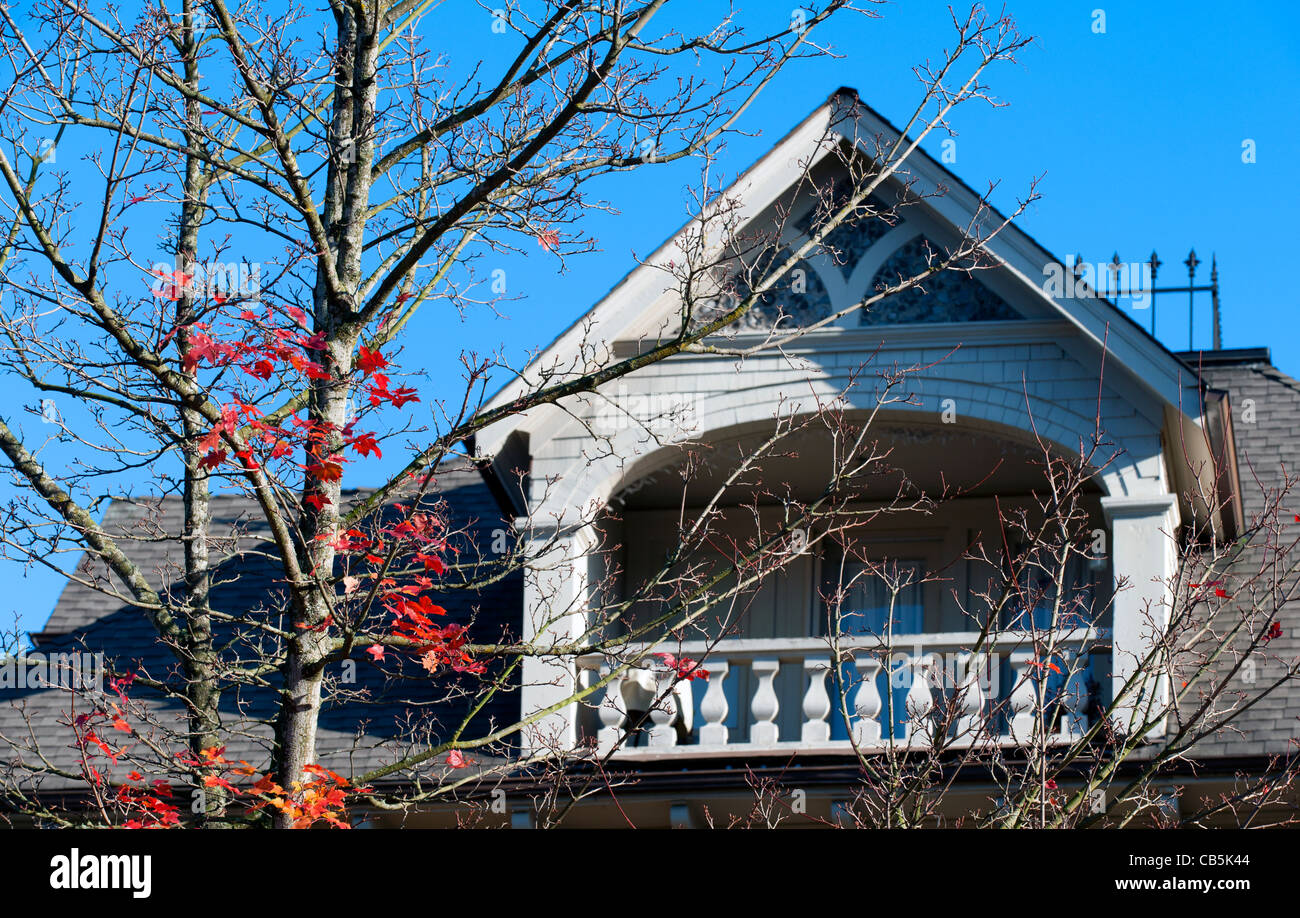 Balcony fall leaves hi-res stock photography and images - Alamy
