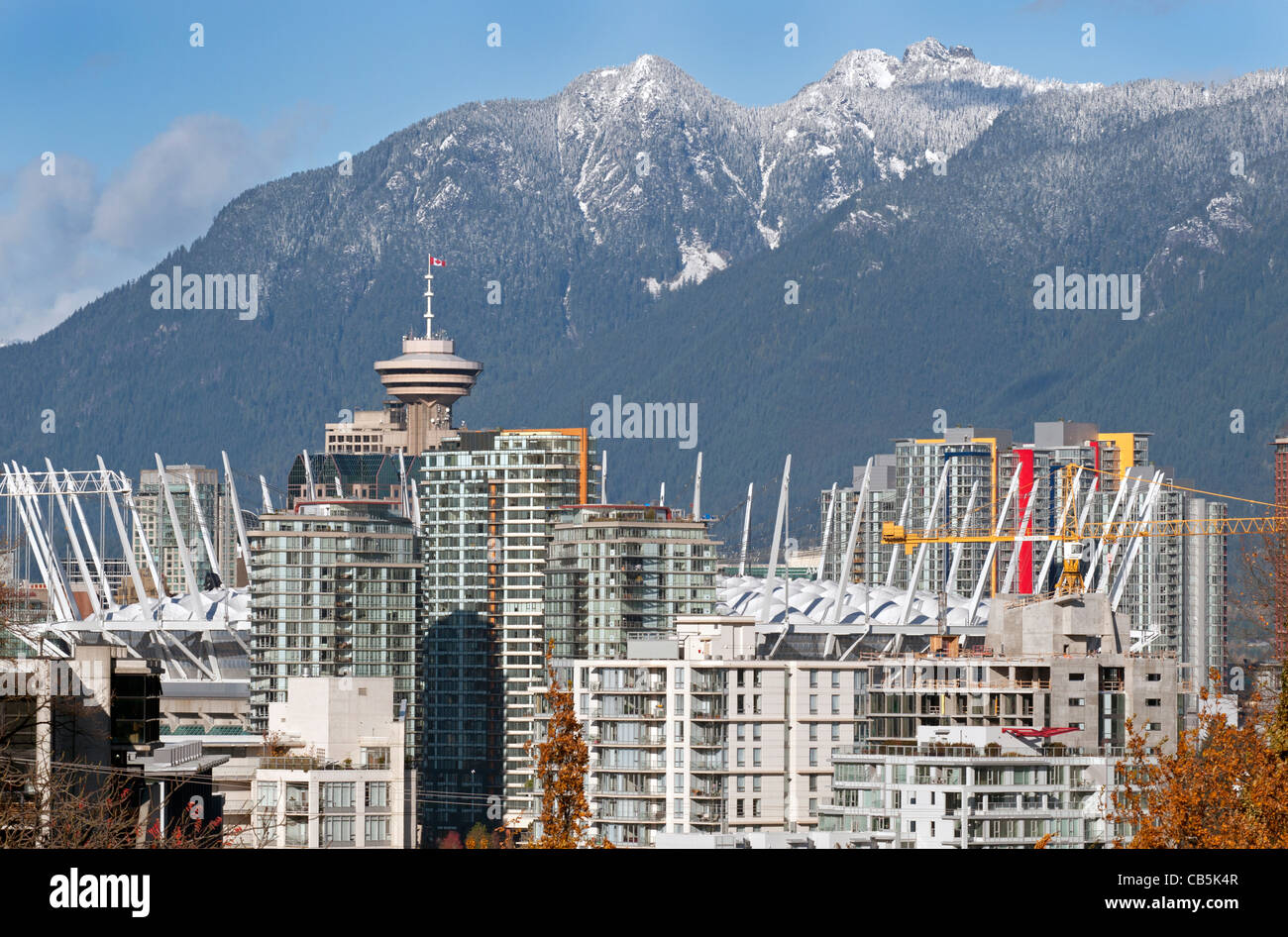 Vancouver and Sears Tower under mountains Stock Photo - Alamy