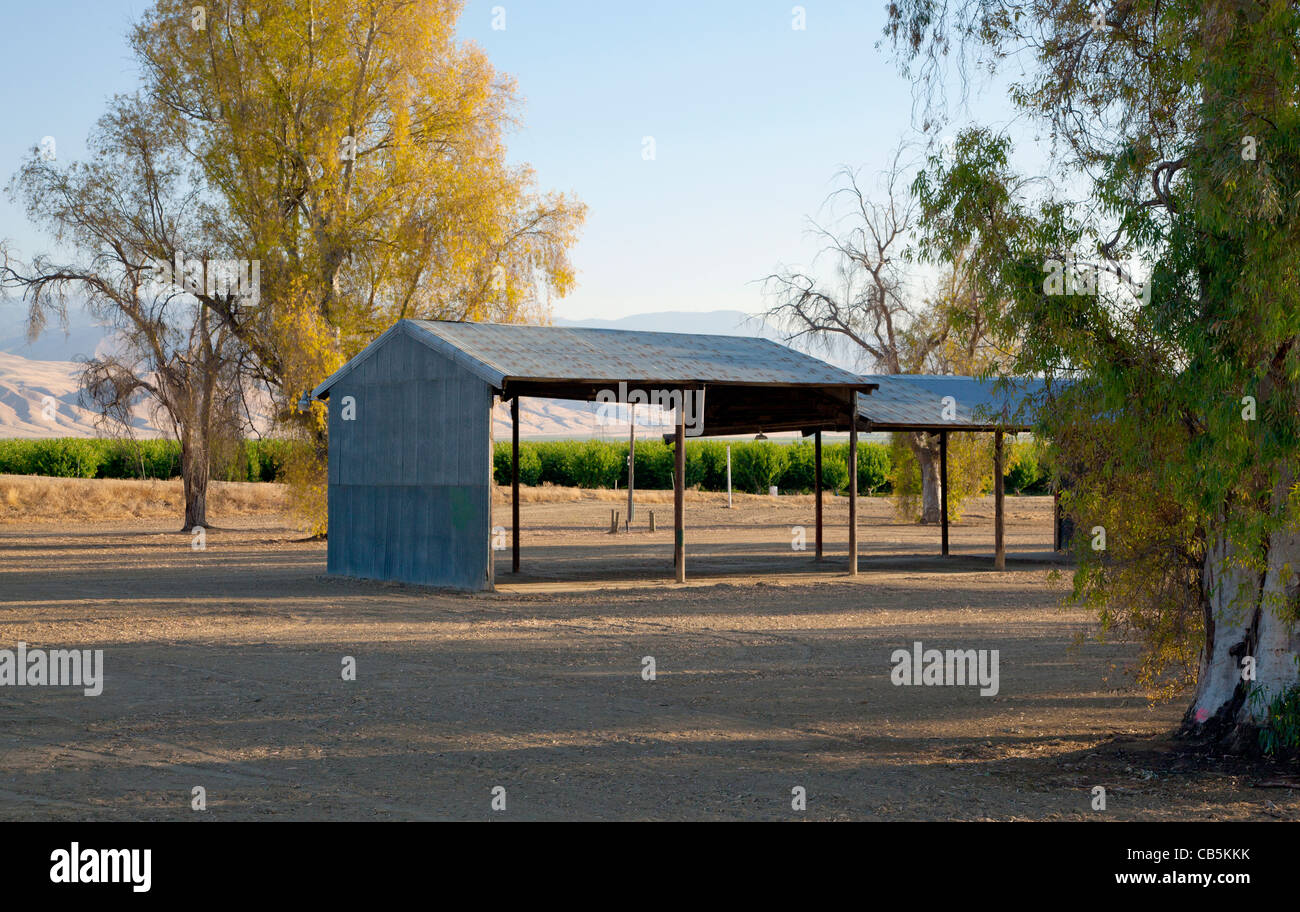 Packing shed hi-res stock photography and images - Alamy