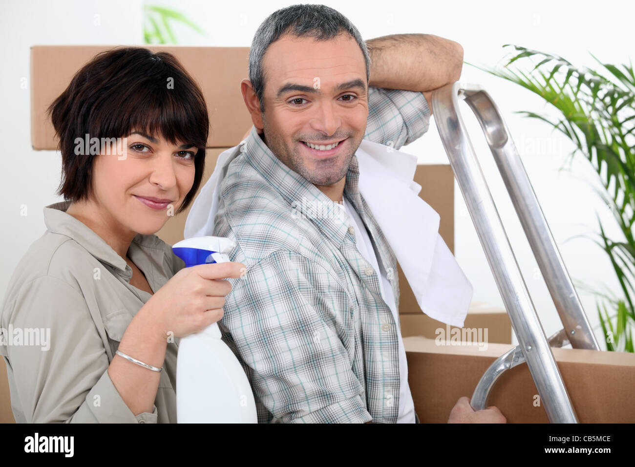 Couple moving out Stock Photo - Alamy