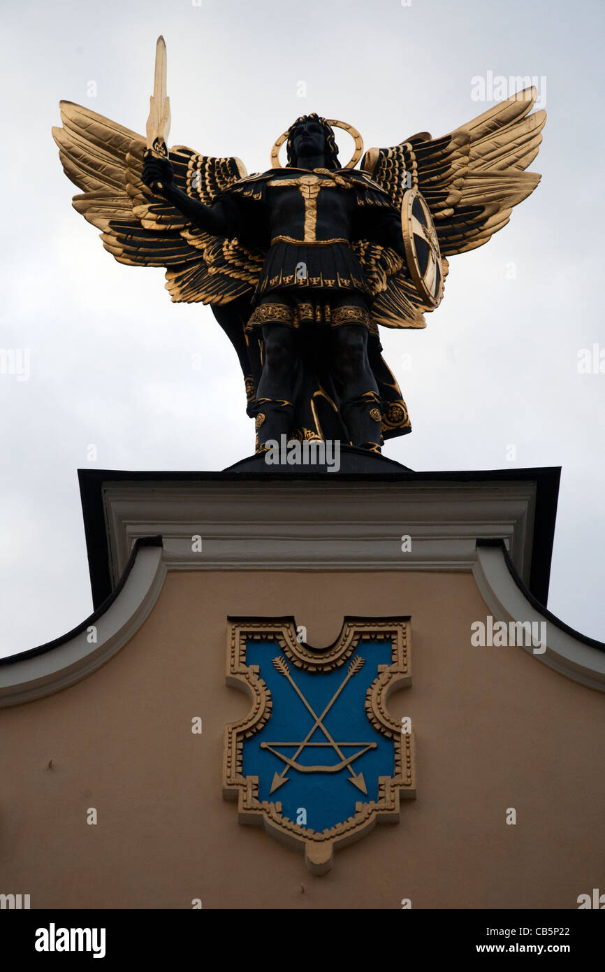 Statue of Archangel St Michael Maidan Nezalezhnosti or Independence ...