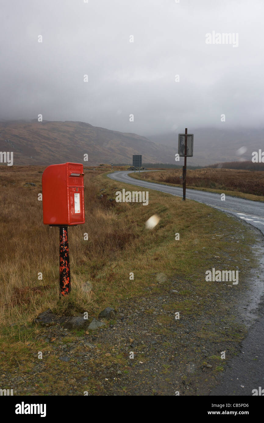 Mull post box hi-res stock photography and images - Alamy