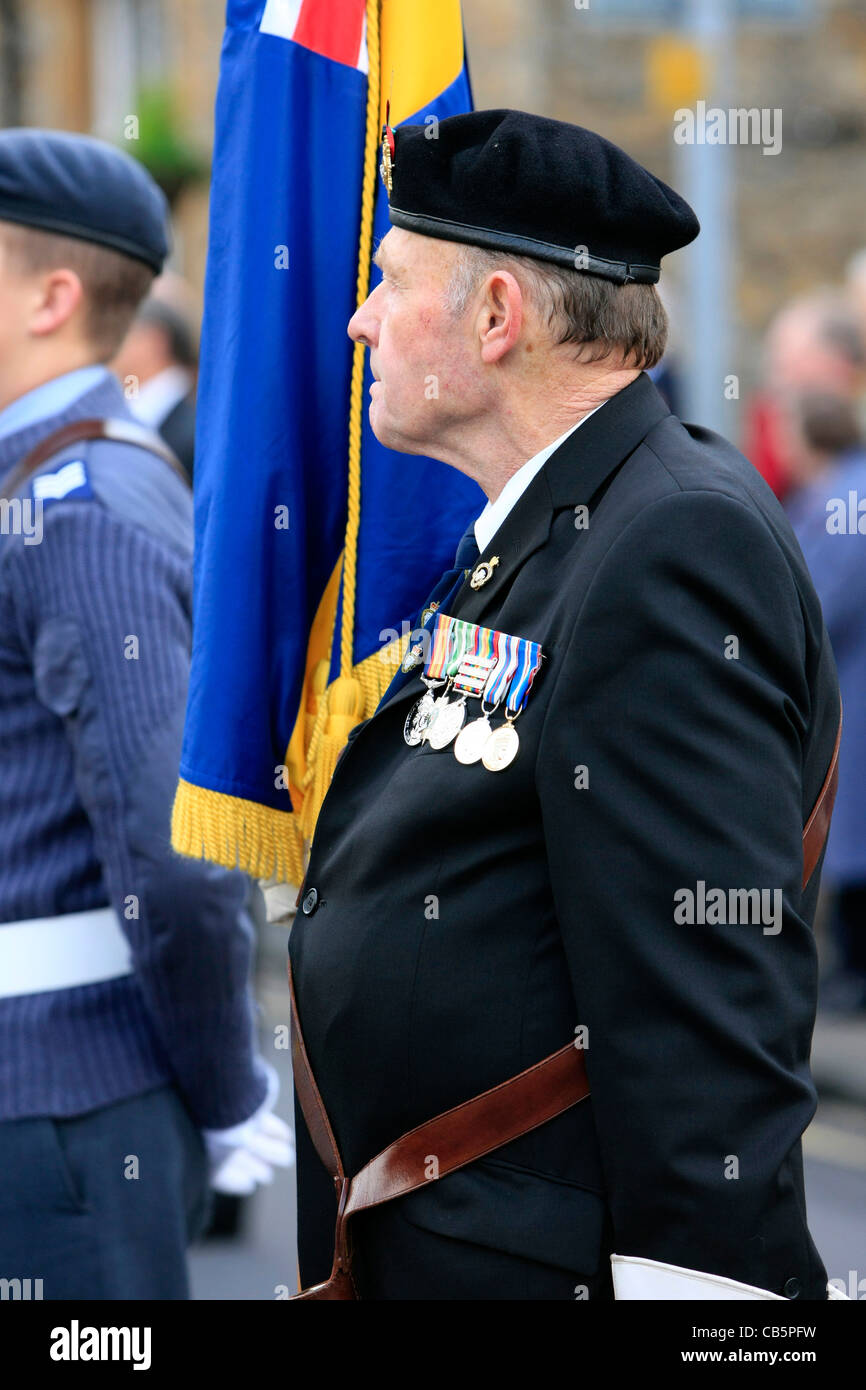 English soldier insignia hi-res stock photography and images - Alamy
