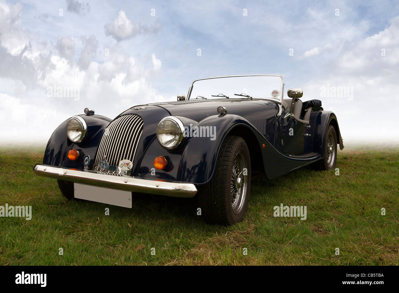 Sports car cut out hi-res stock photography and images - Alamy