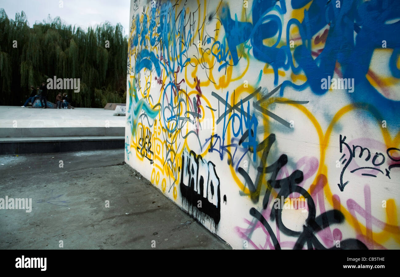 focus point on nearest wall with sketch Stock Photo - Alamy