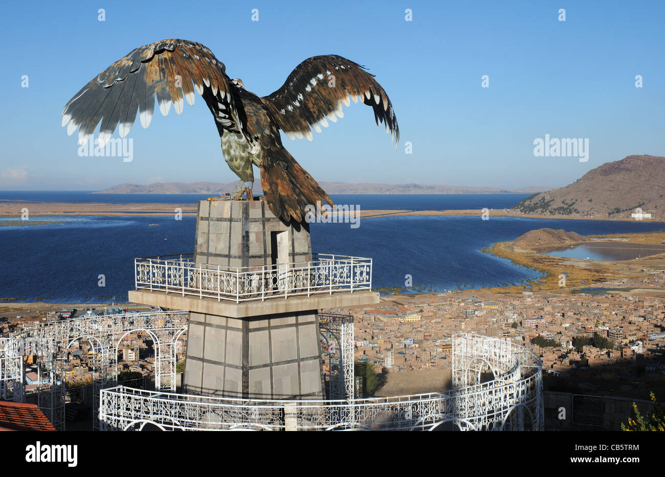 Peru condor statue hi-res stock photography and images - Alamy