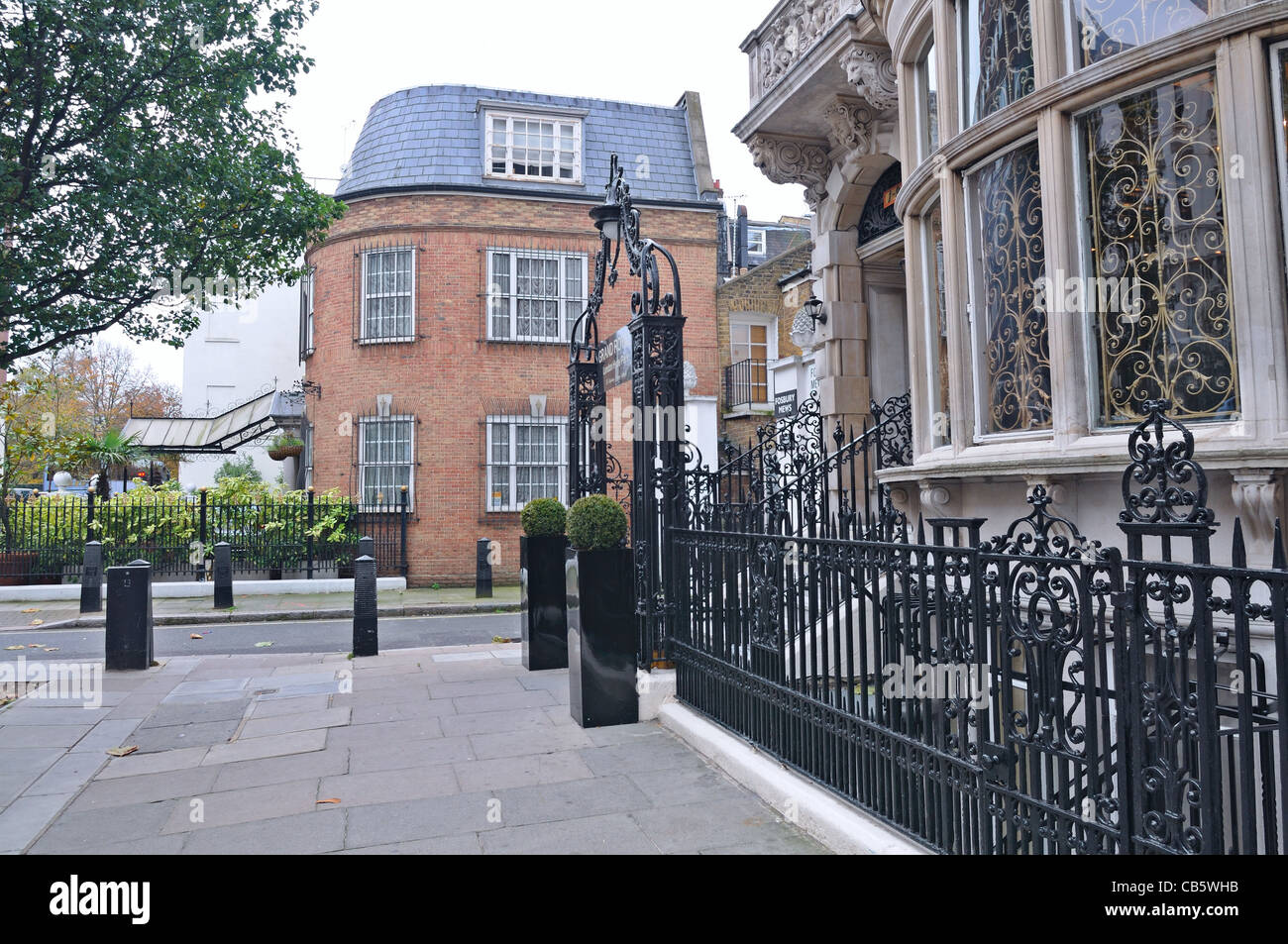 Victorian terrace house london hi-res stock photography and images - Alamy