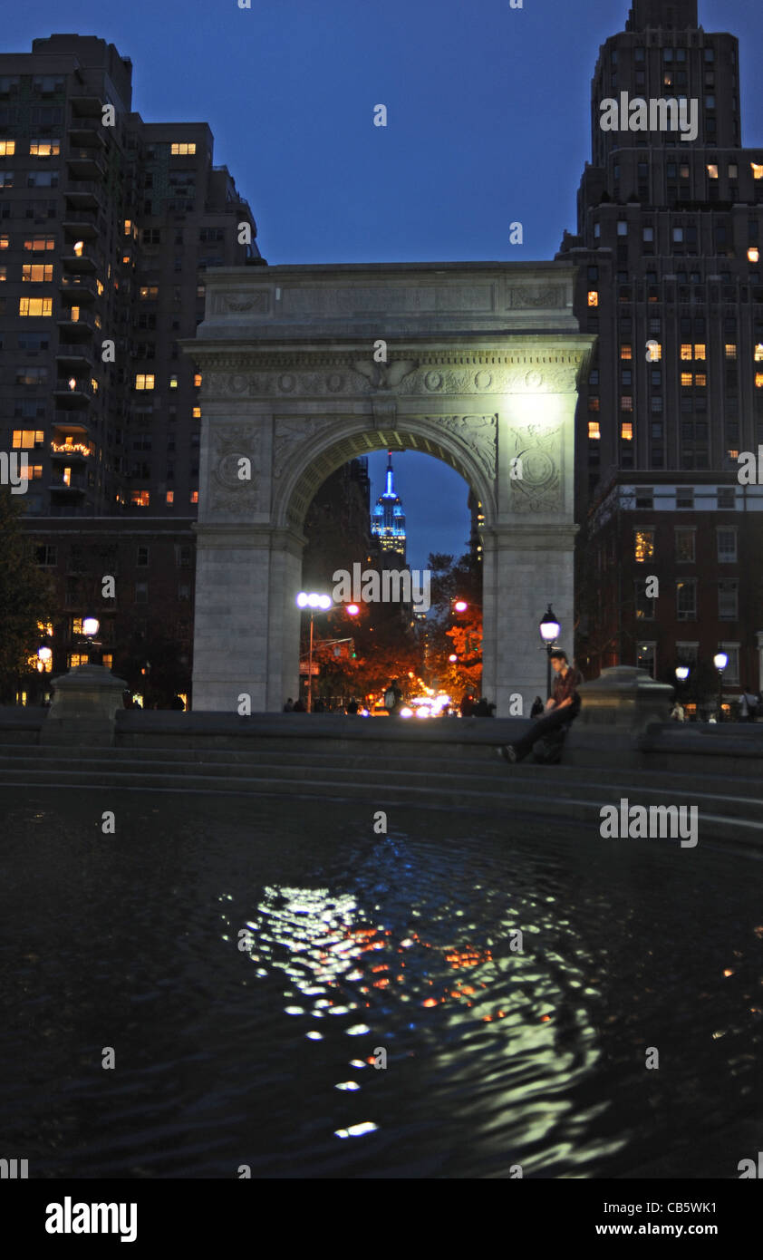 Washington sq arch hi-res stock photography and images - Alamy