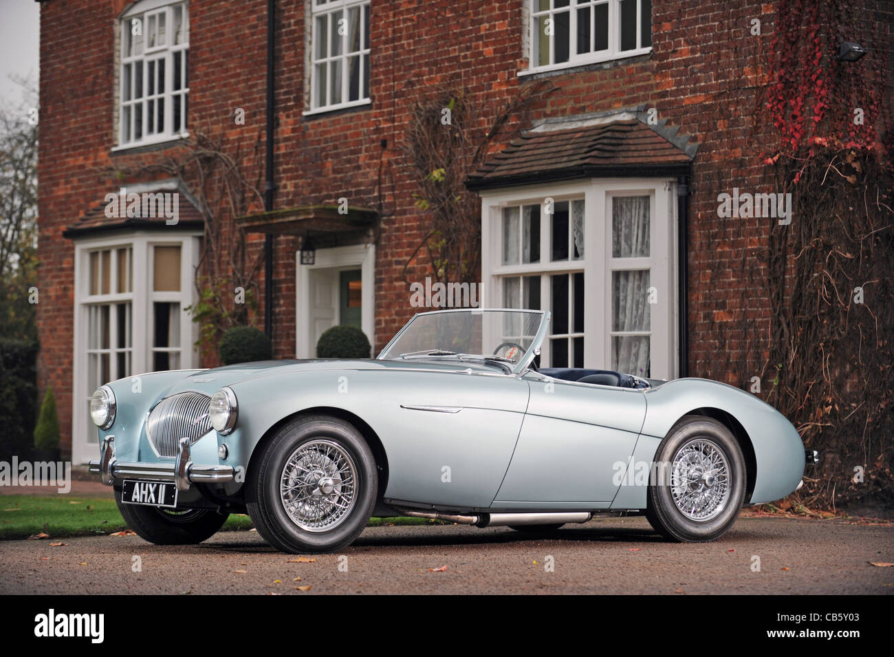 Pre production car hi-res stock photography and images - Alamy