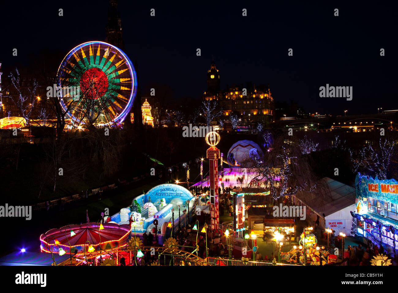 Christmas fun fair princes street edinburgh gardens scotland uk hi-res ...