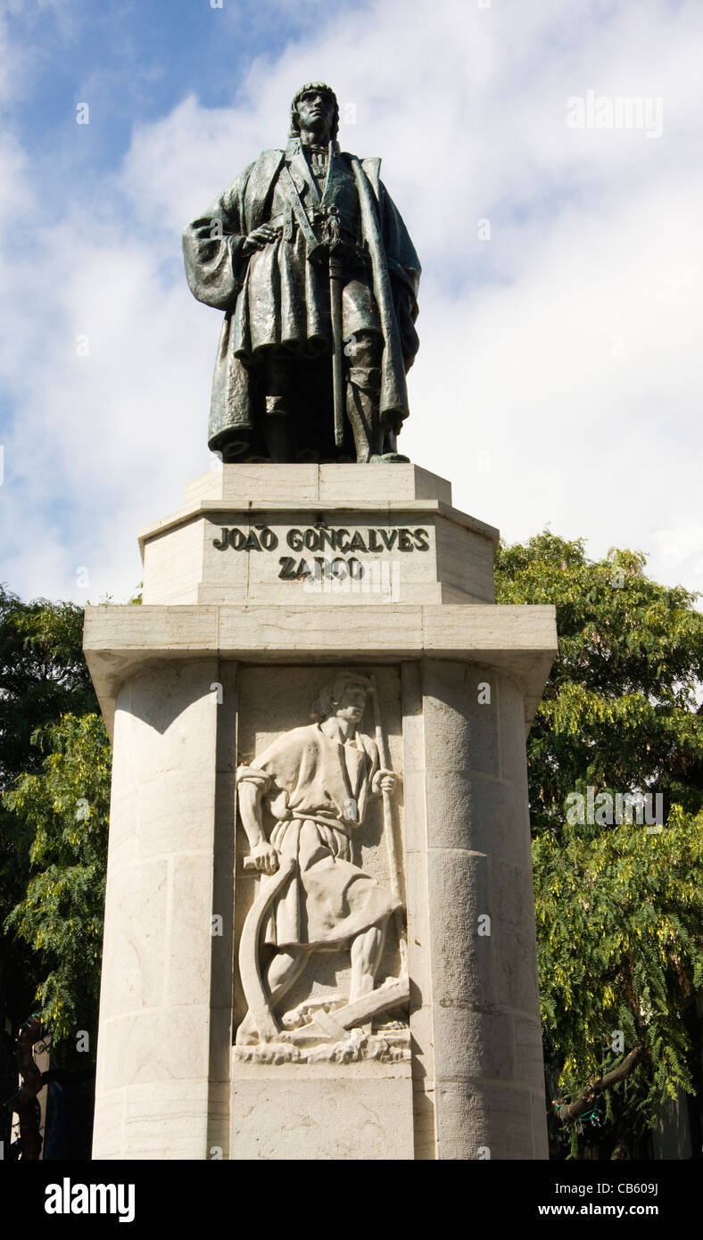 Statue of Joao Goncalves Zarco, Avenida Zarco, Funchal, Madeira Stock ...