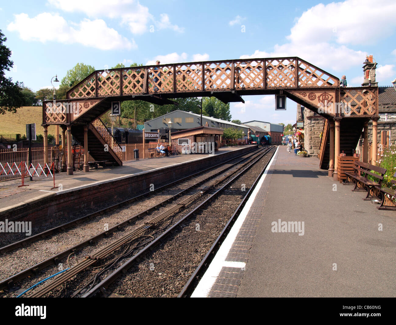 Uk england shropshire bridgnorth bridge hi-res stock photography and ...
