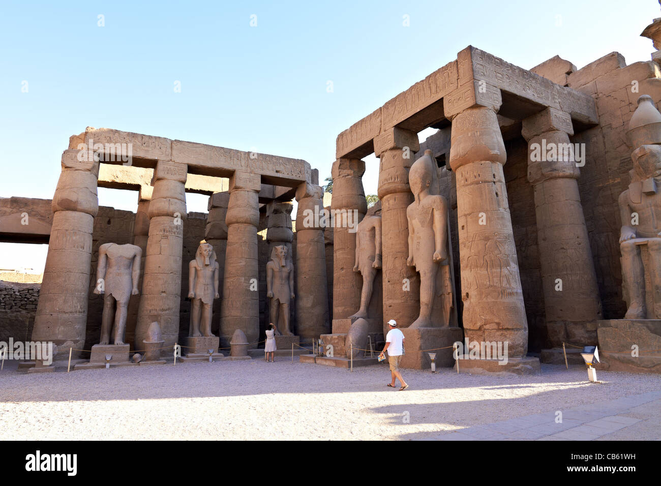 Inside view of Luxor temple in Egypt at dawn Stock Photo - Alamy