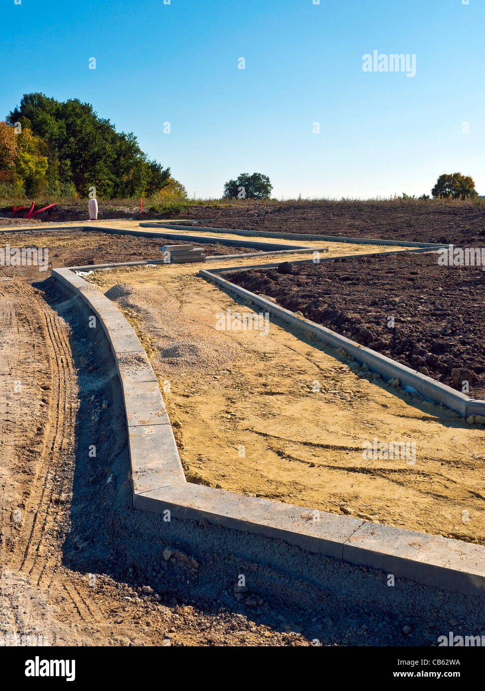 Road kerb hi-res stock photography and images - Alamy