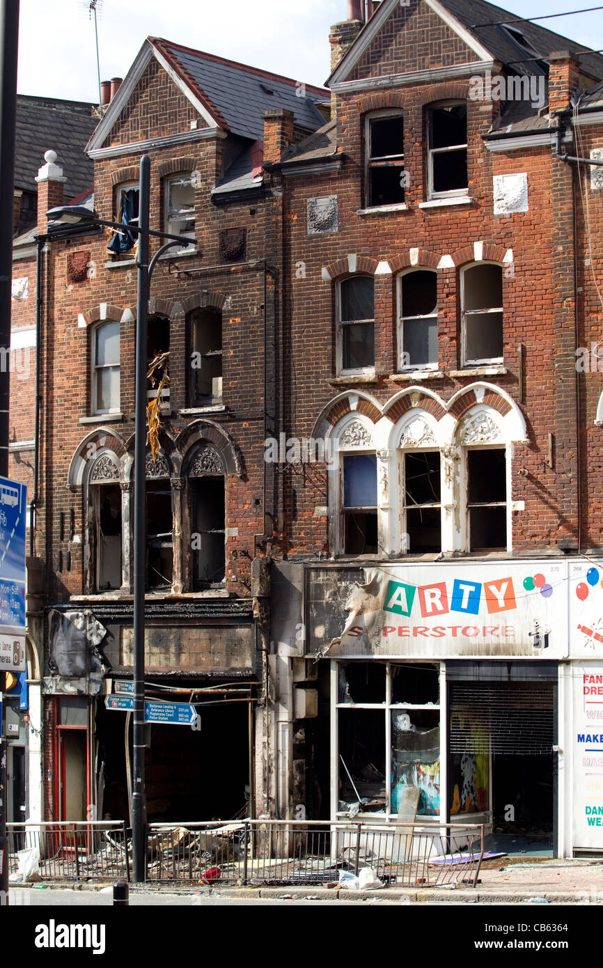 Aftermath of the summer riots and looting across London this August ...