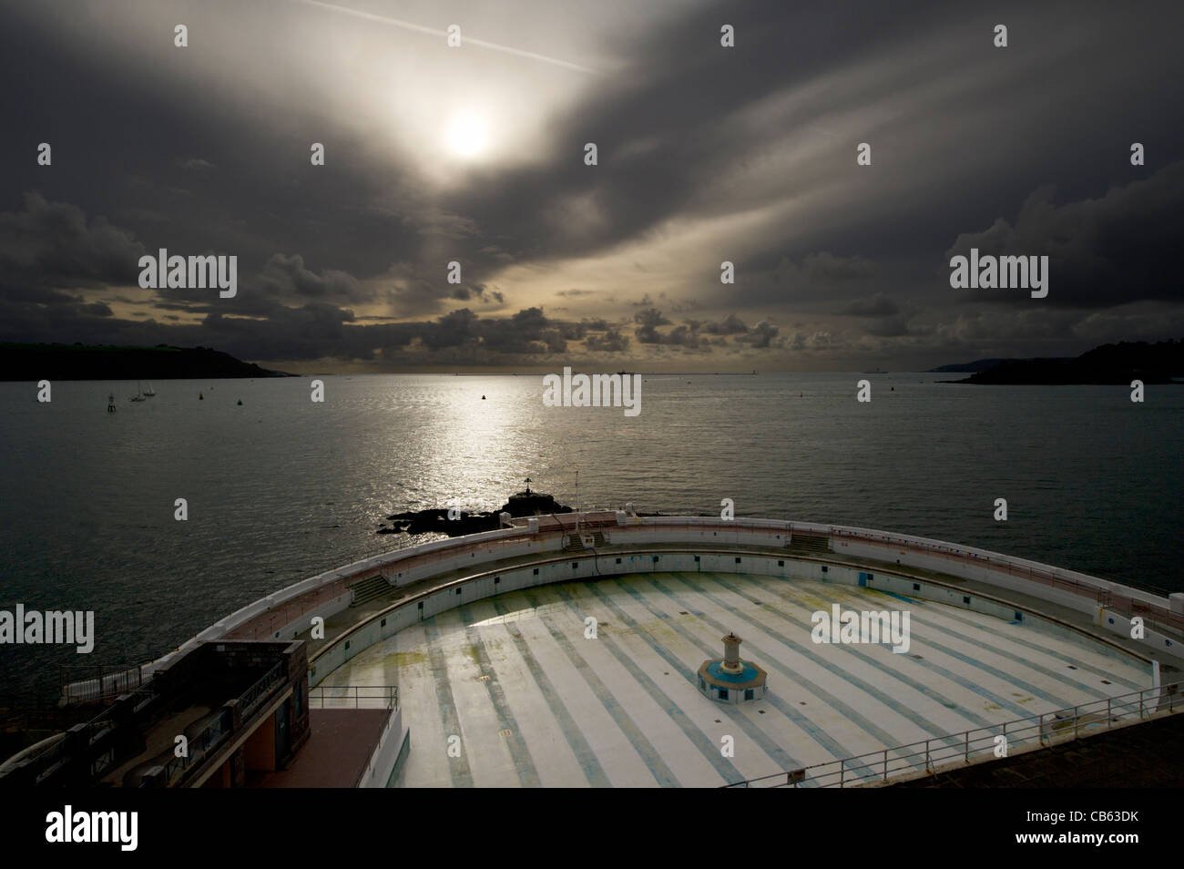 Tinside Pool, the Hoe, Plymouth, Devon, England, UK Stock Photo - Alamy
