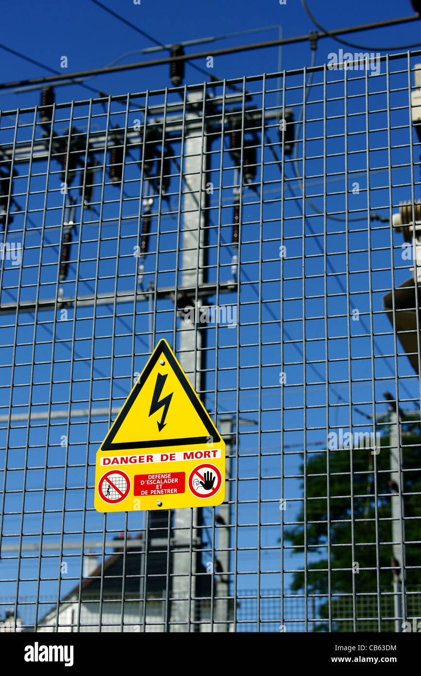 Electrical arc hi-res stock photography and images - Alamy