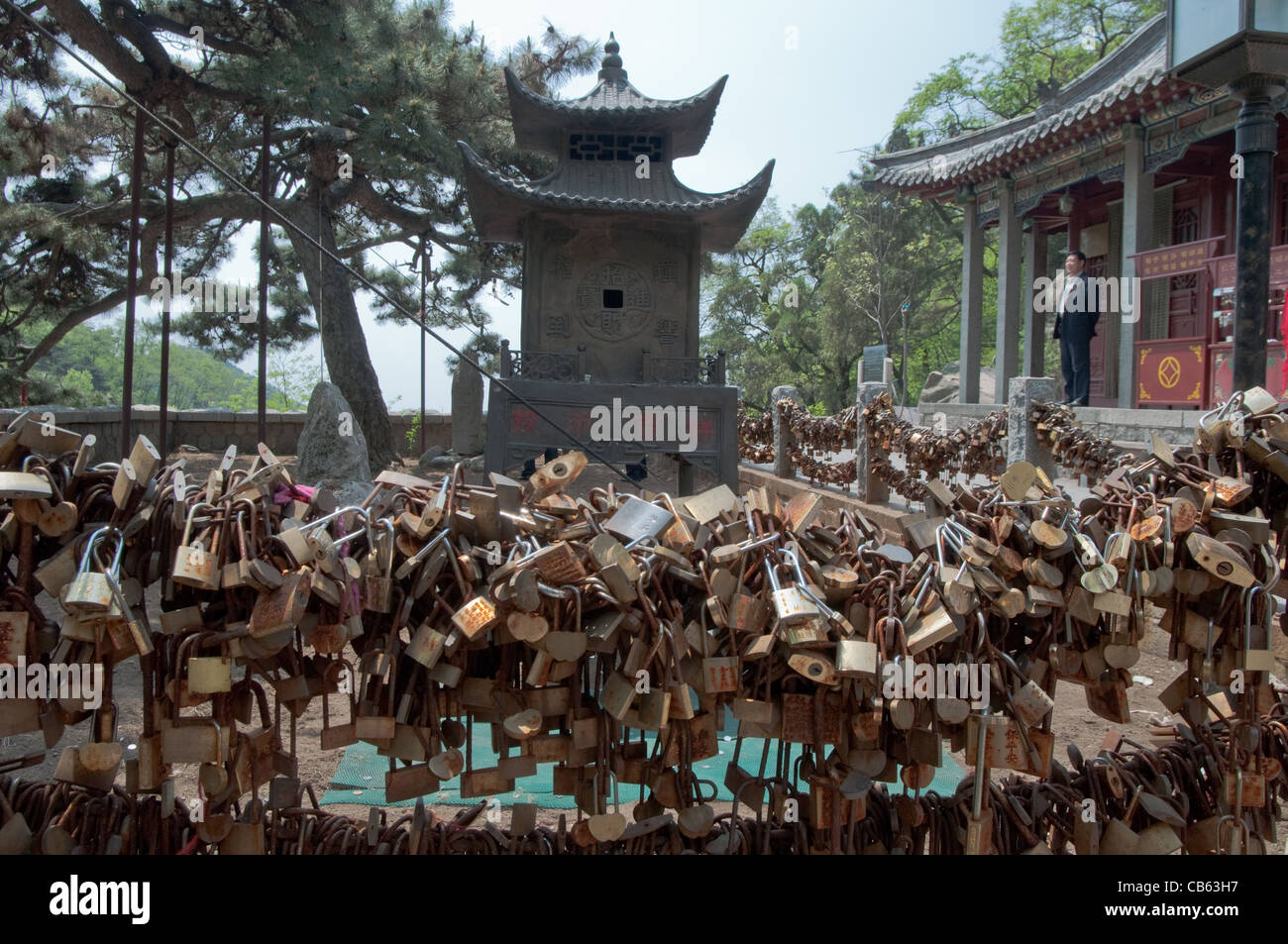 Heart-linking locks on the path up the Mount Tai, Taishan, China Stock ...