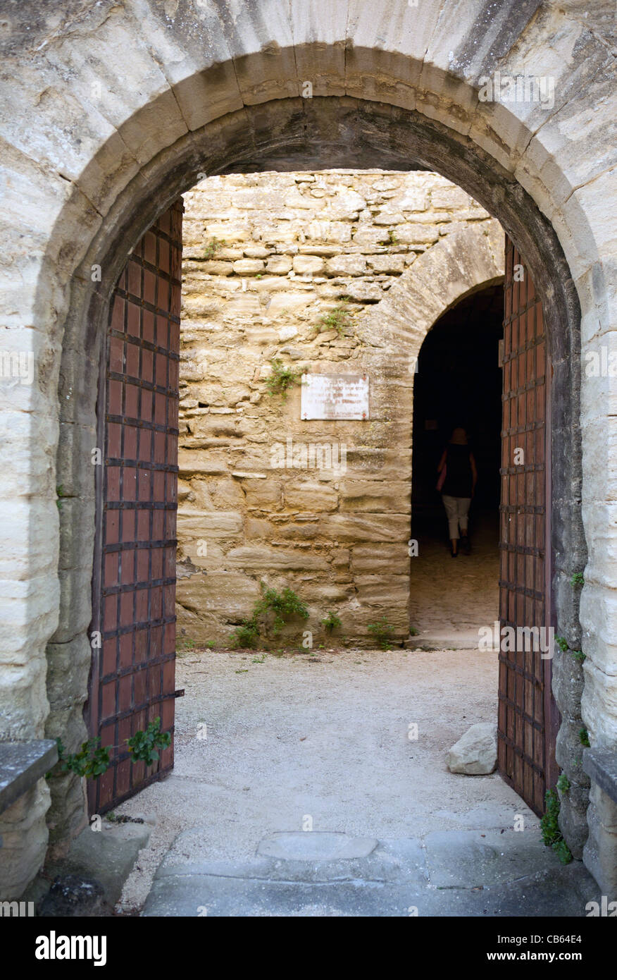 A gated archway in an old building in Saumane, France Stock Photo - Alamy