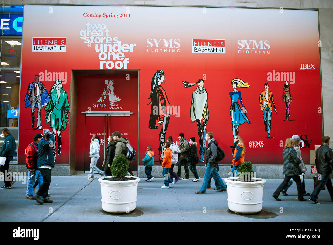 A construction shed on Fifth Avenue in New York promotes the future ...