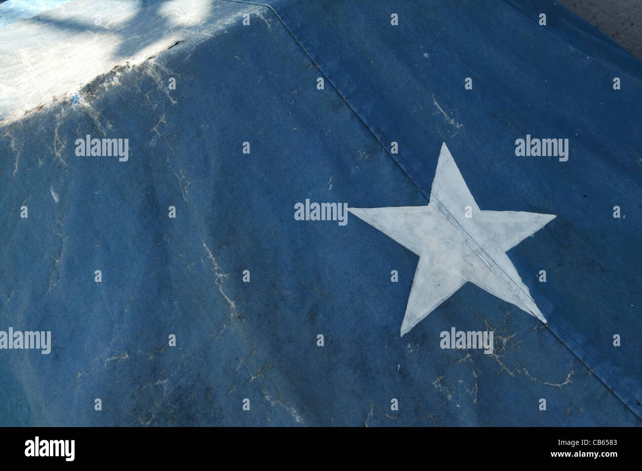 White canvas cover hi-res stock photography and images - Alamy