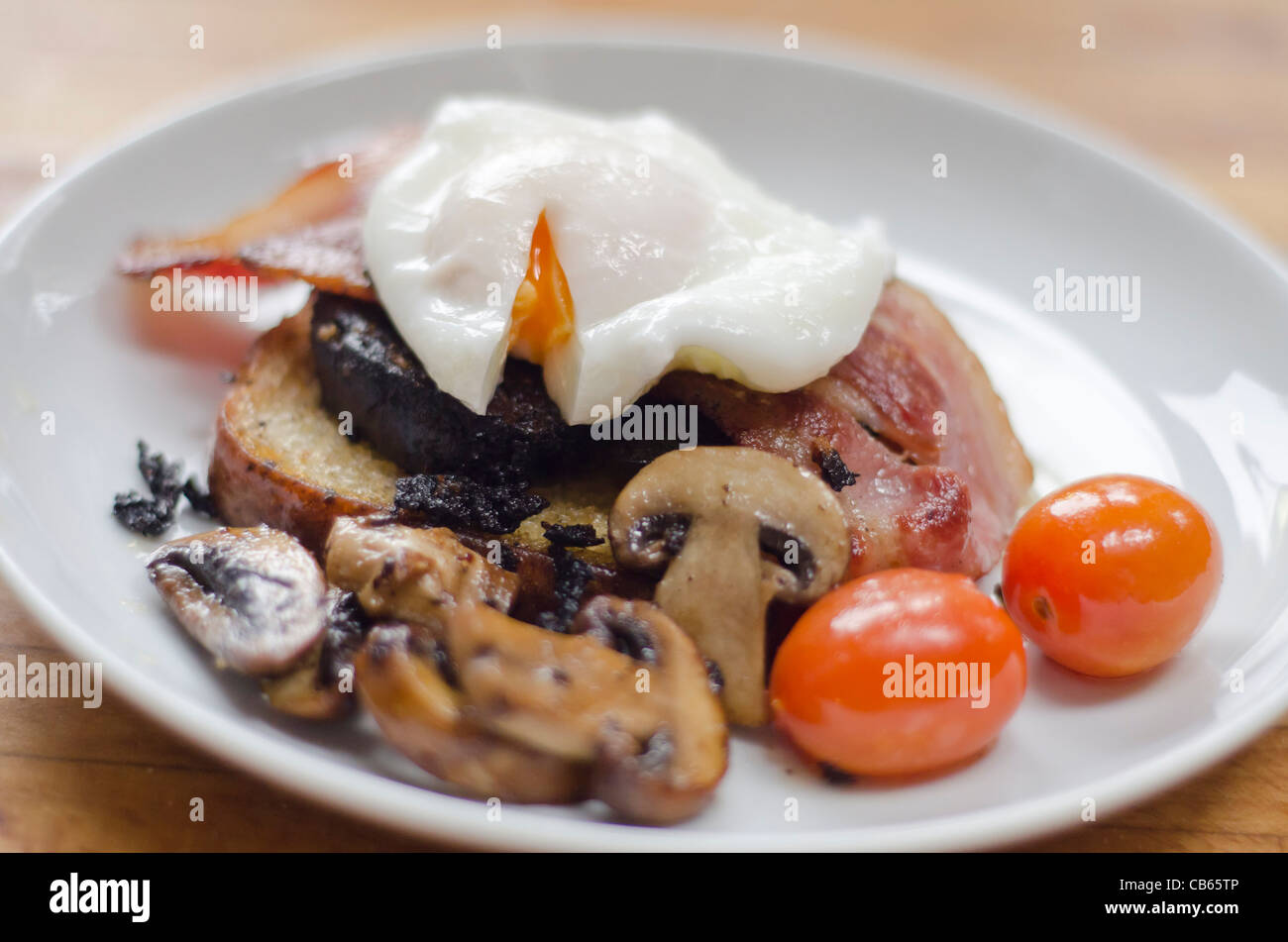 Full english breakfasts hi-res stock photography and images - Alamy