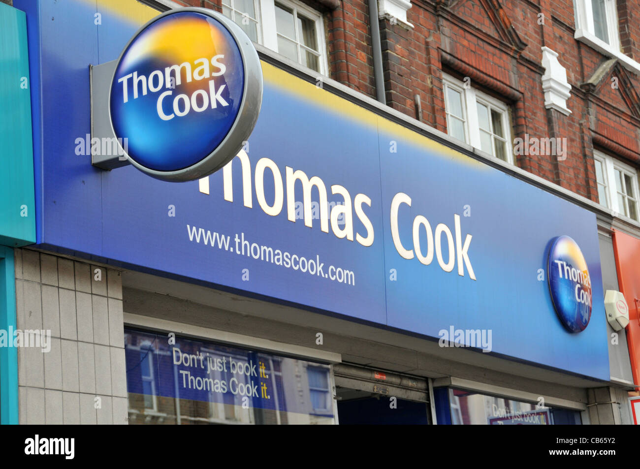 Thomas cook travel agents hi-res stock photography and images - Alamy