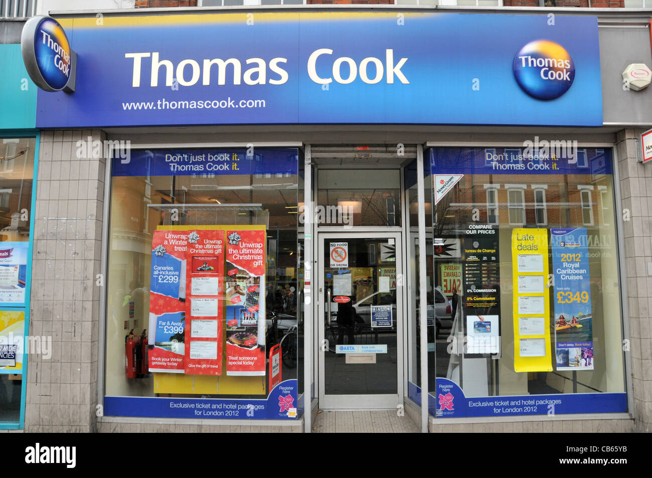 Thomas Cook Travel agents Stock Photo - Alamy