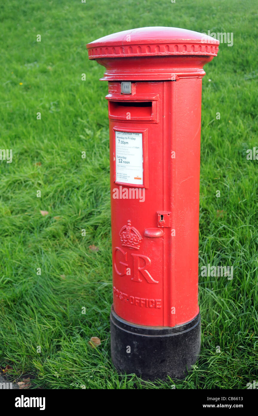 Red Post Box Stock Photo - Alamy