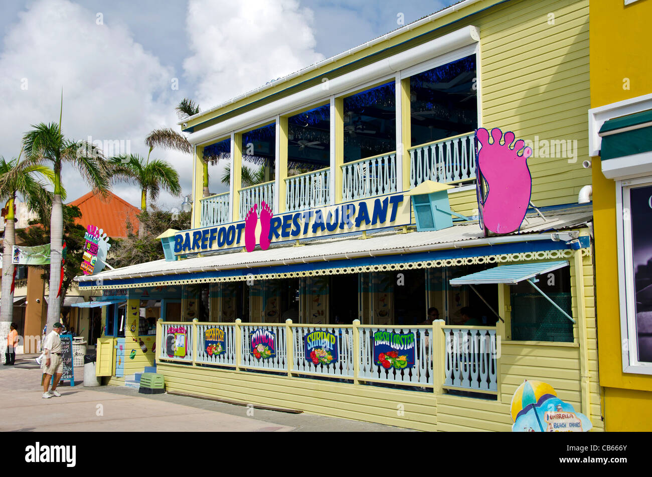 Barefoot restaurant philipsburg hi-res stock photography and images - Alamy