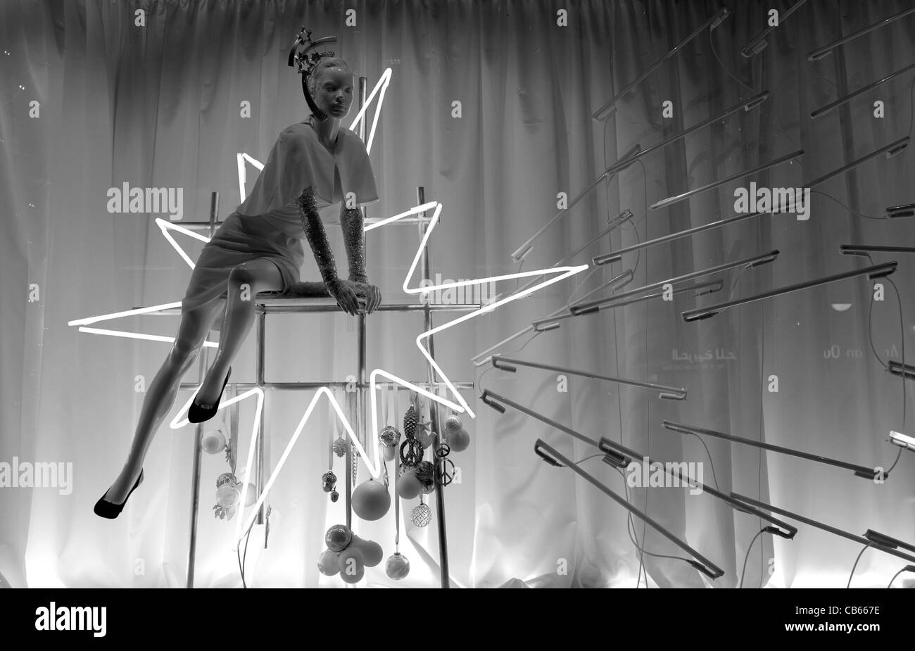 Street display london Black and White Stock Photos & Images - Alamy