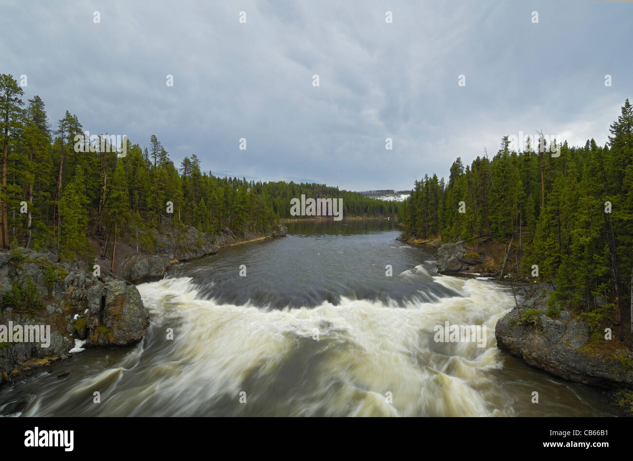 Artful river scene hi-res stock photography and images - Alamy