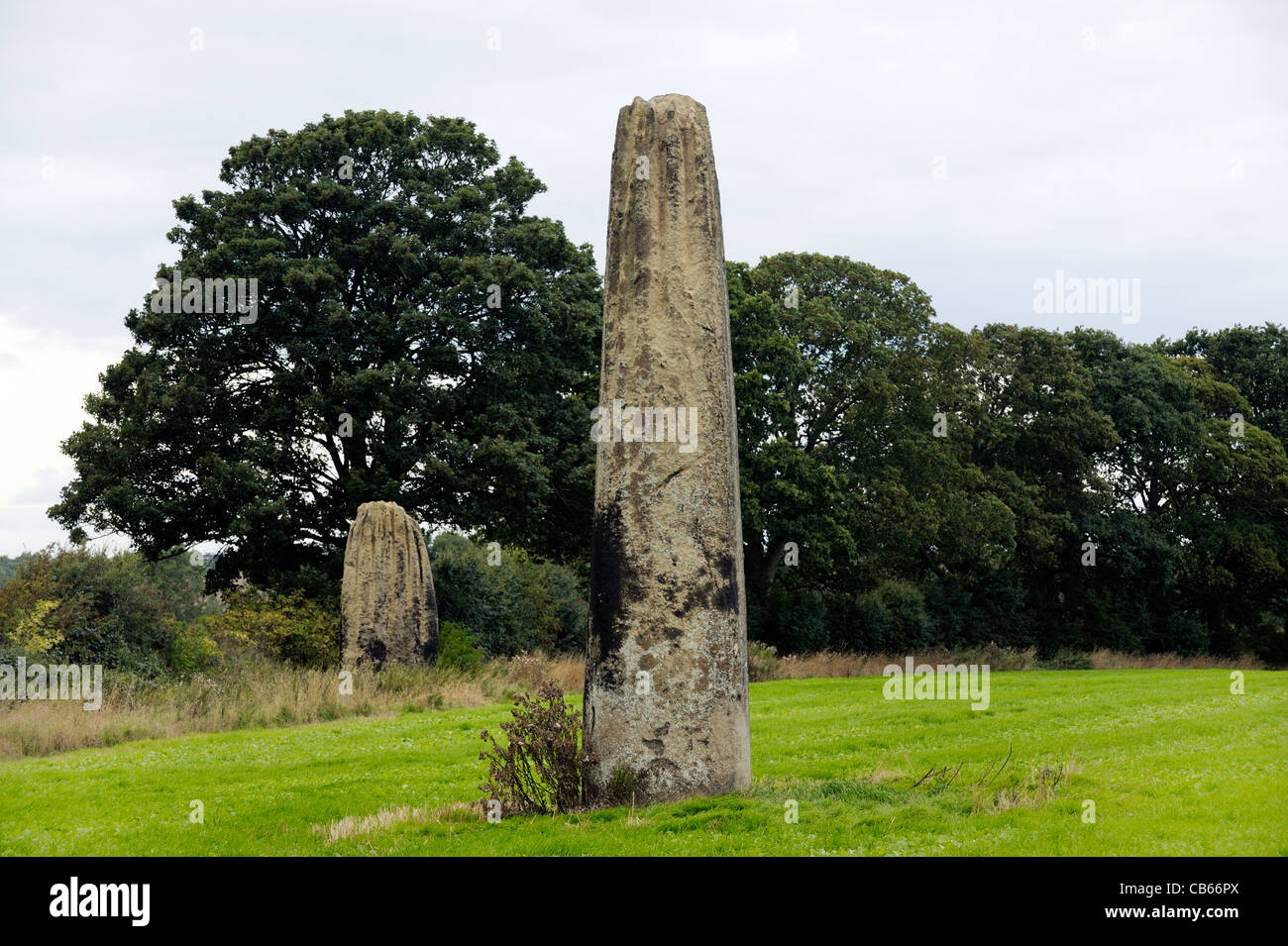 English standing stones hi-res stock photography and images - Alamy