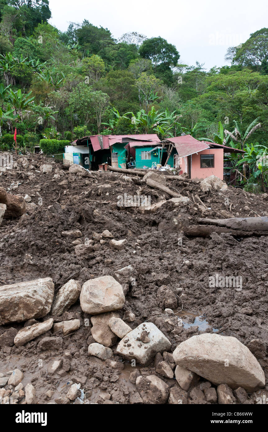 Landslides following heavy rains in San Antonio de Escazú Central ...