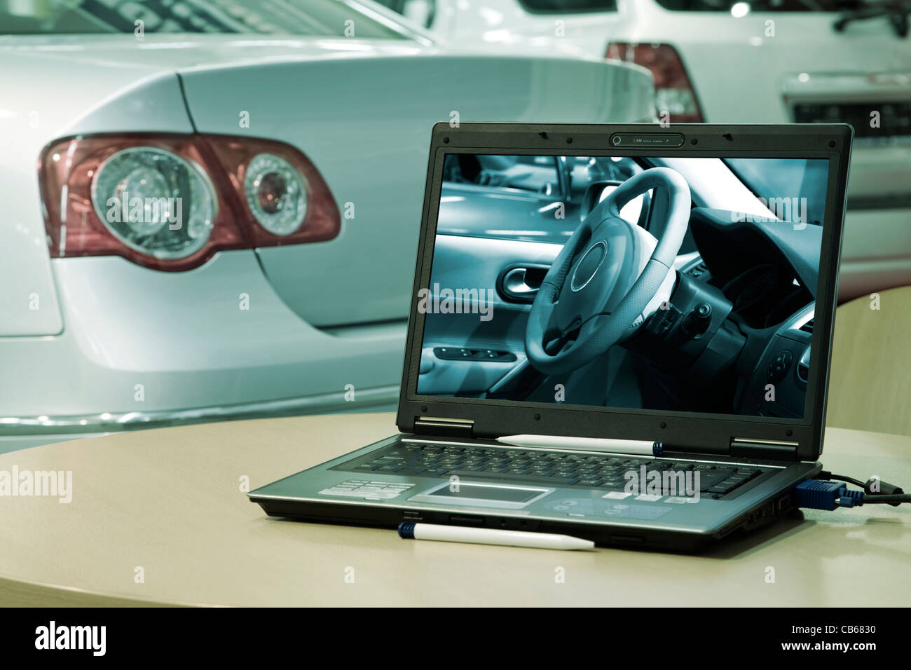 Car show room inside hi-res stock photography and images - Alamy