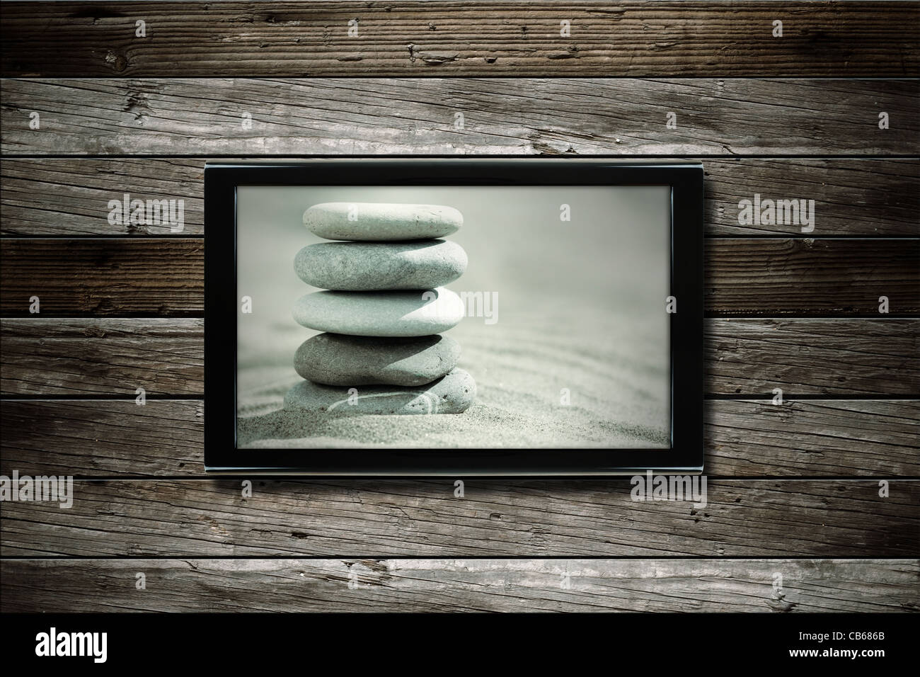 Objects balance hi-res stock photography and images - Alamy