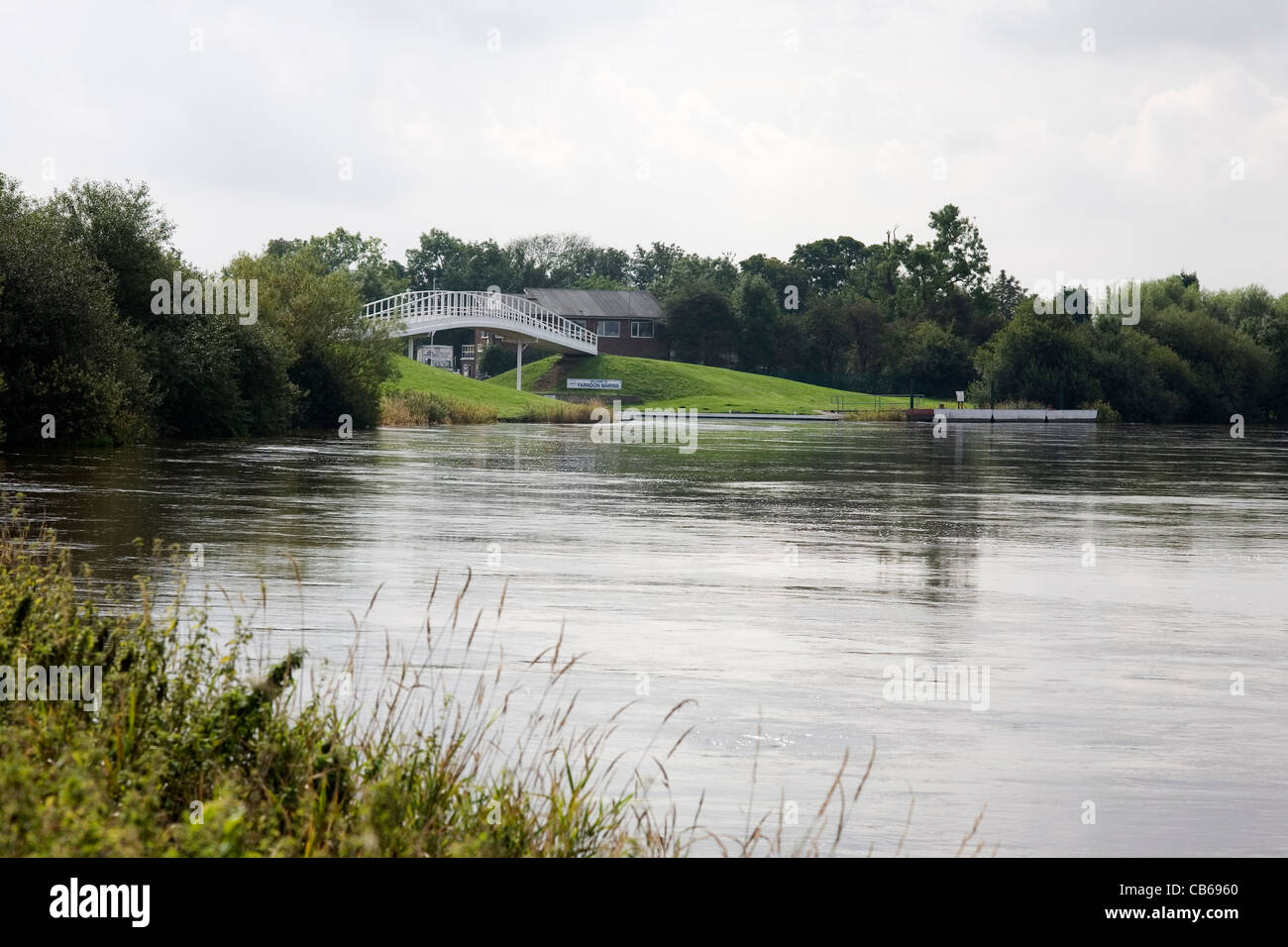 Trent river bridge hi-res stock photography and images - Alamy