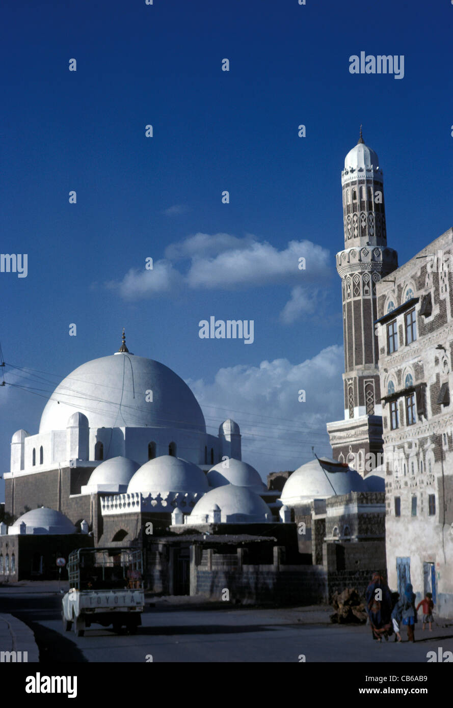Bakiriyya Mosque constructed in Sana'a around 1596–97 by the Ottoman ...