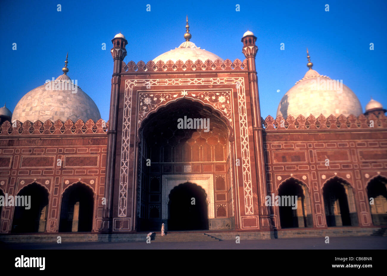 The Badshahi Mosque in Lahore, commissioned by the sixth Mughal Emperor ...