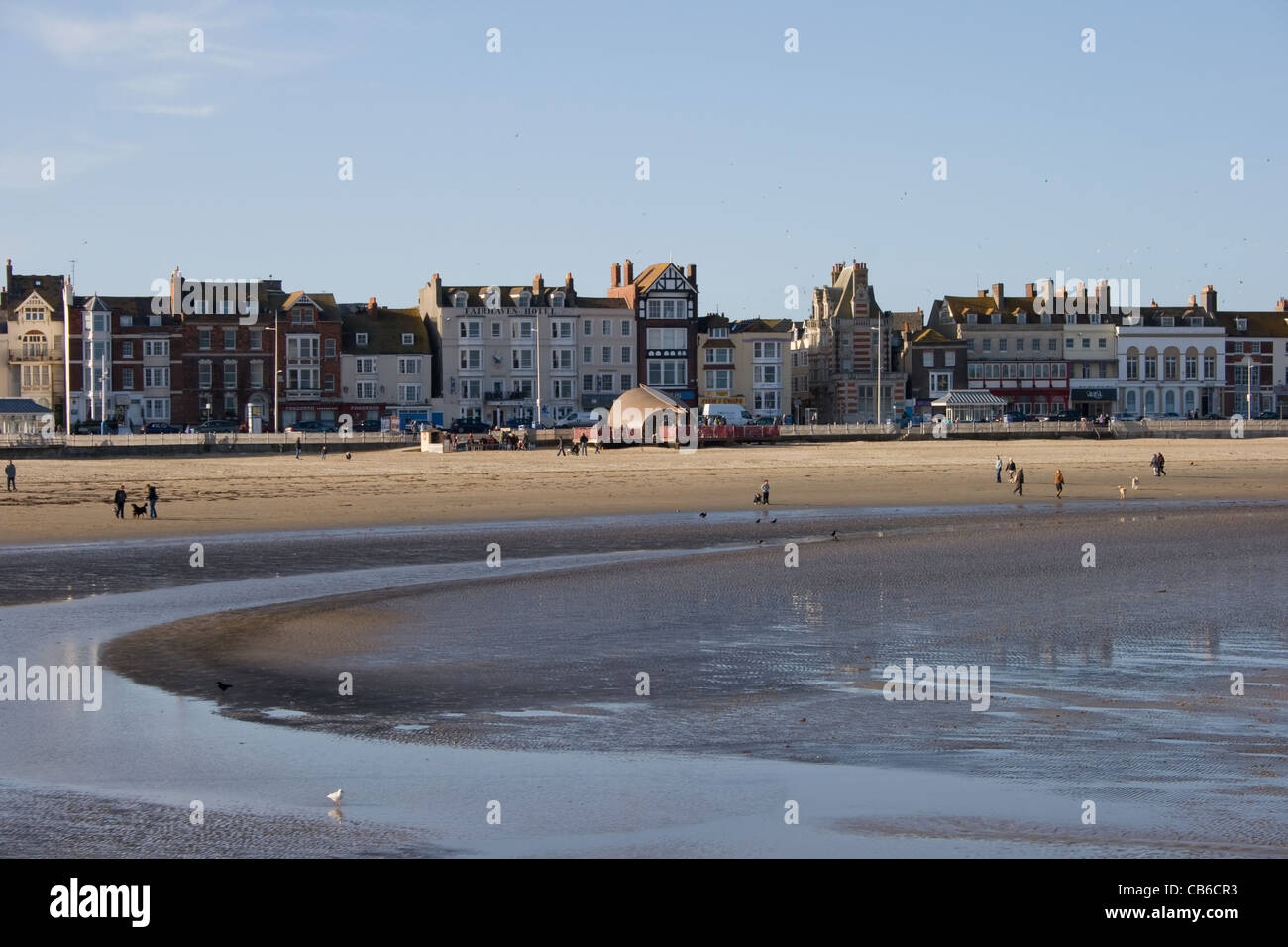 Weymouth beach at low tide looking towards the seafront Stock Photo - Alamy