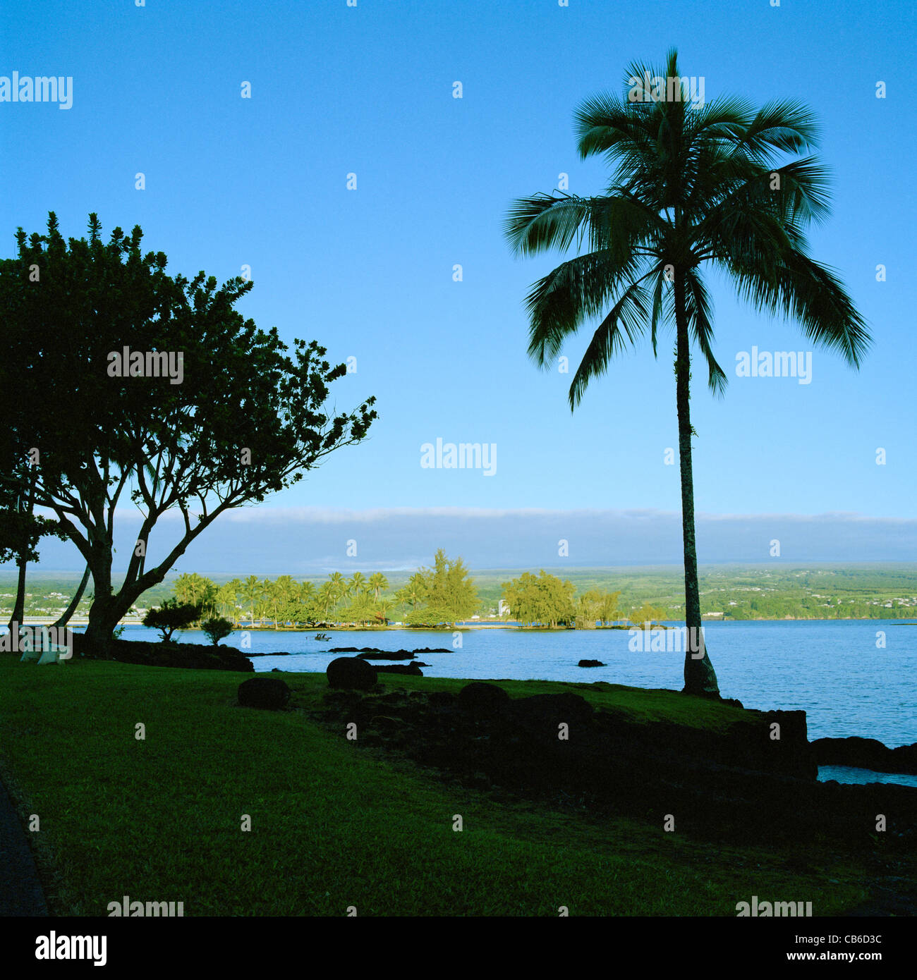 Hilo bay pacific ocean hi-res stock photography and images - Alamy